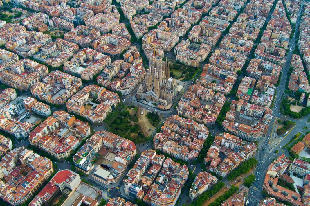 Barselona Rehberi: Festival, Yeme - İçme, Gezilecek Yerler